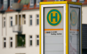 Besondere Sorgfaltspflicht an Haltestellen